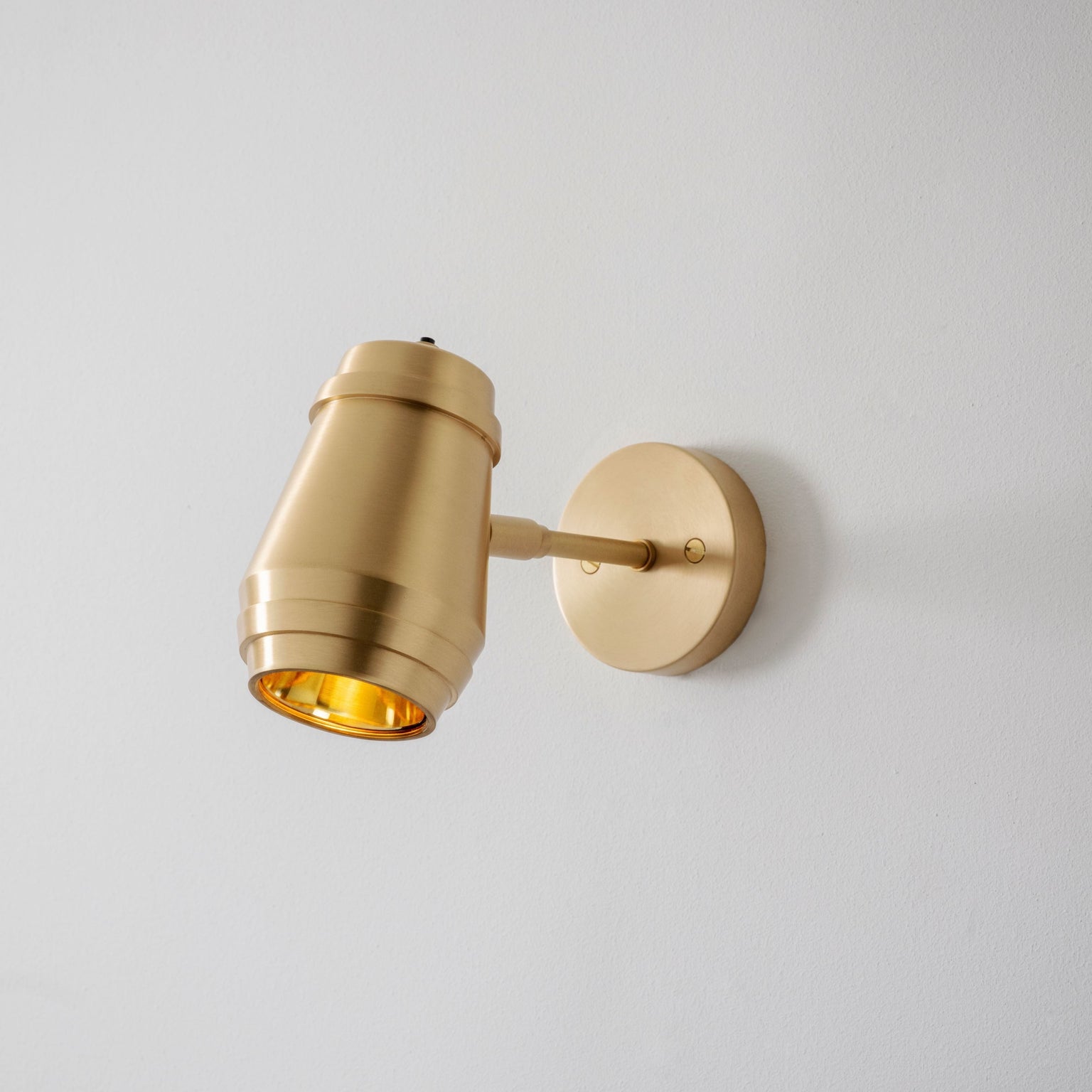Bert Frank | Inspyer Lighting