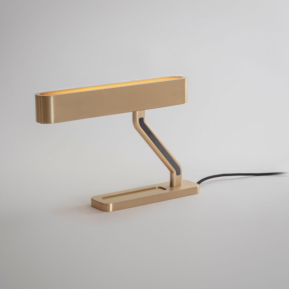Bert Frank Colt Table Lamp — Inspyer Lighting