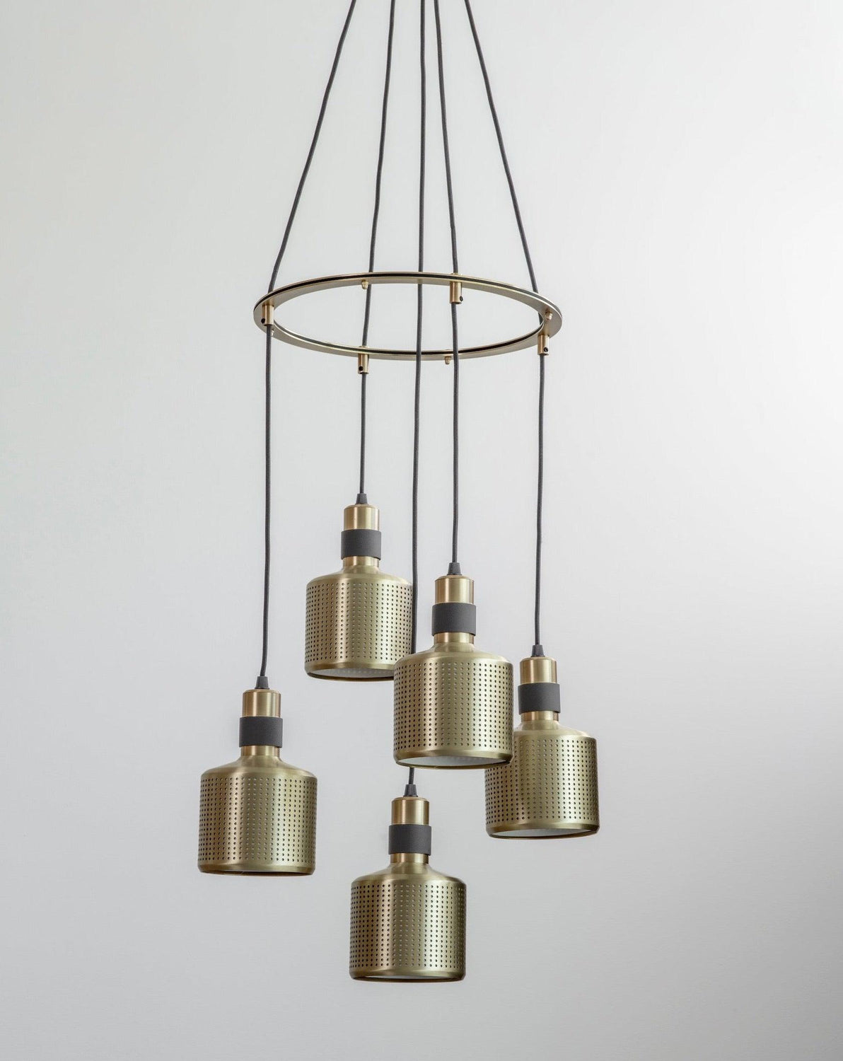 Bert Frank Riddle Cluster 5 Pendant Light | Inspyer Lighting