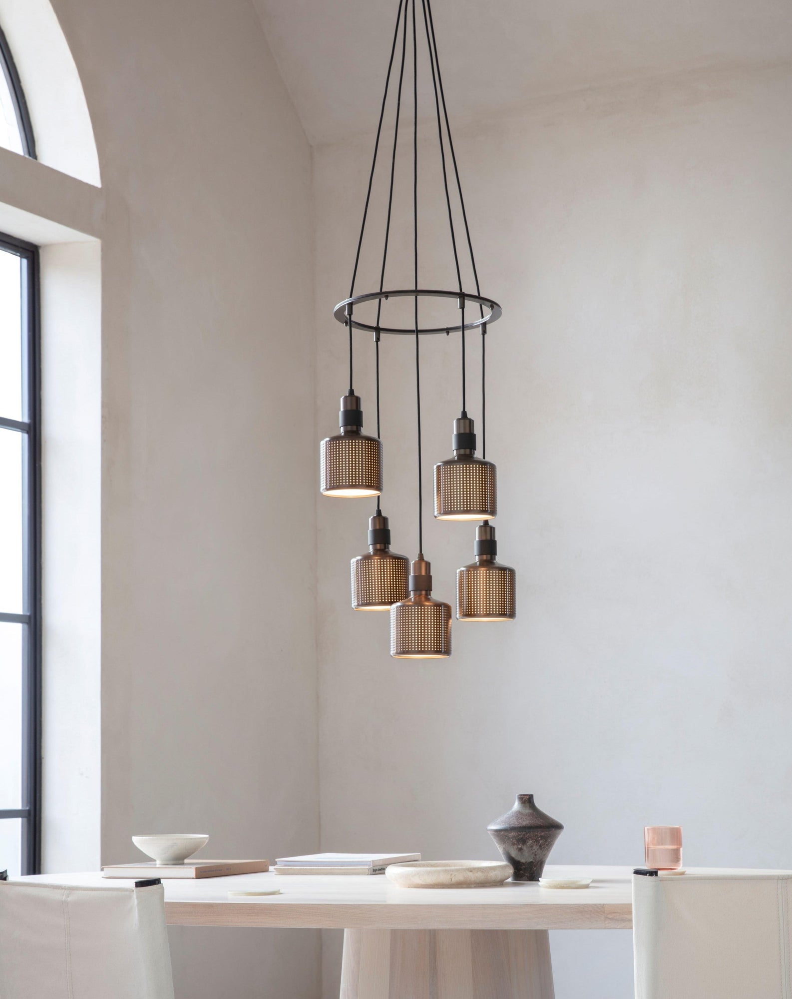 Bert Frank Riddle Cluster 5 Pendant Light | Inspyer Lighting