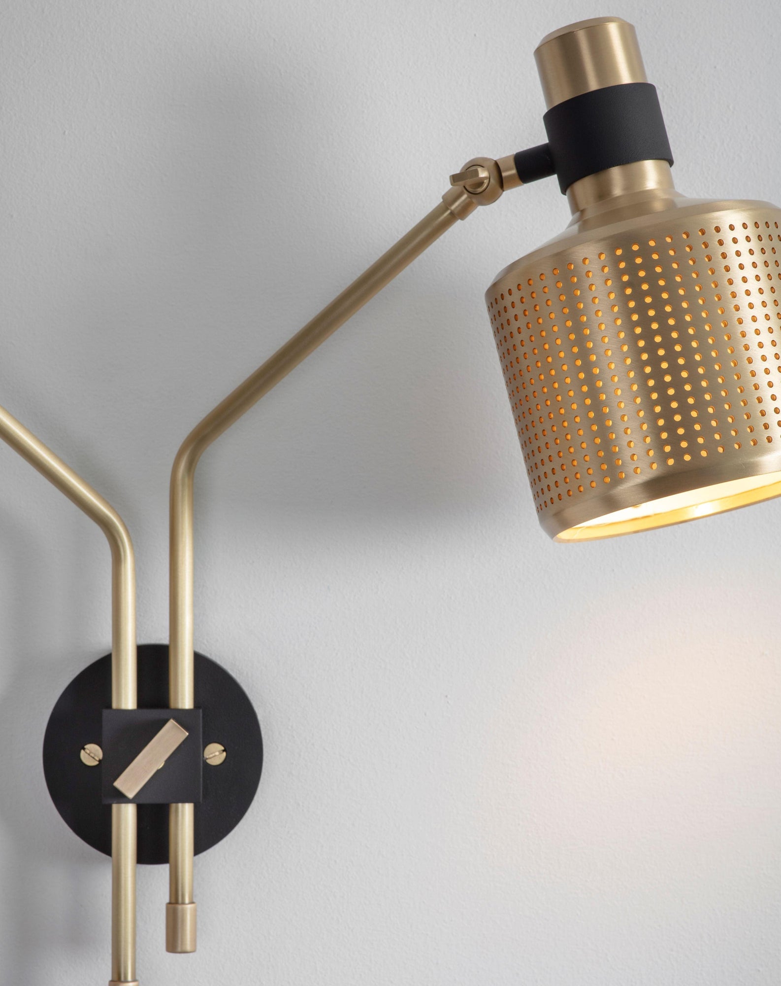 Bert Frank Riddle Double Wall Light