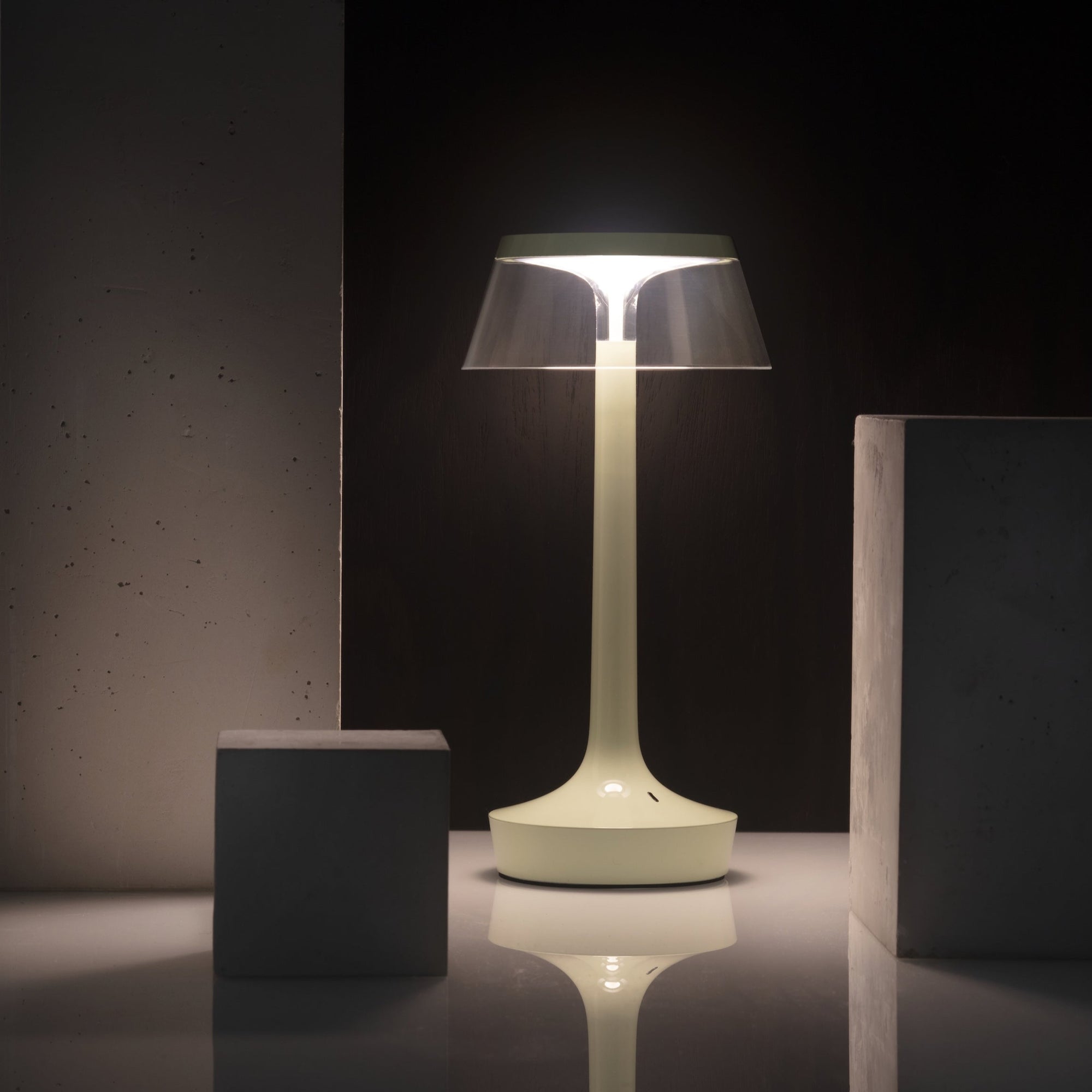 Flos Bon Jour Unplugged Table Lamp | Inspyer Lighting