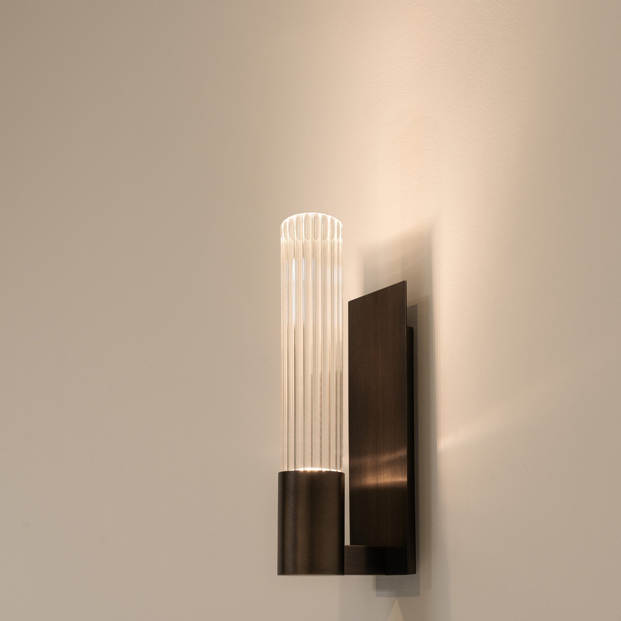 Ilfari Infinity W1 Wall Light | Inspyer Lighting