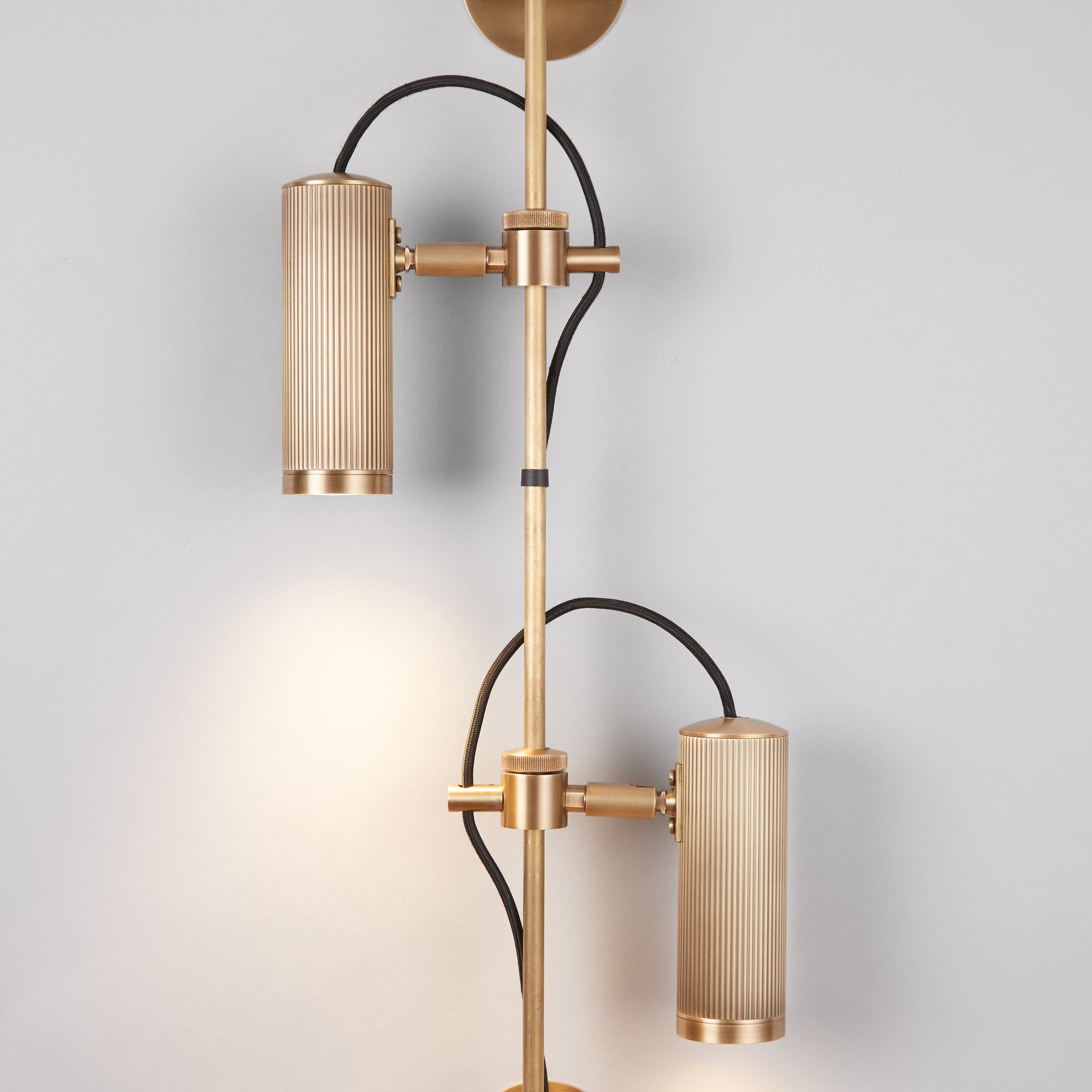 J. Adams & Co Spot Rail Wall Light | Inspyer Lighting
