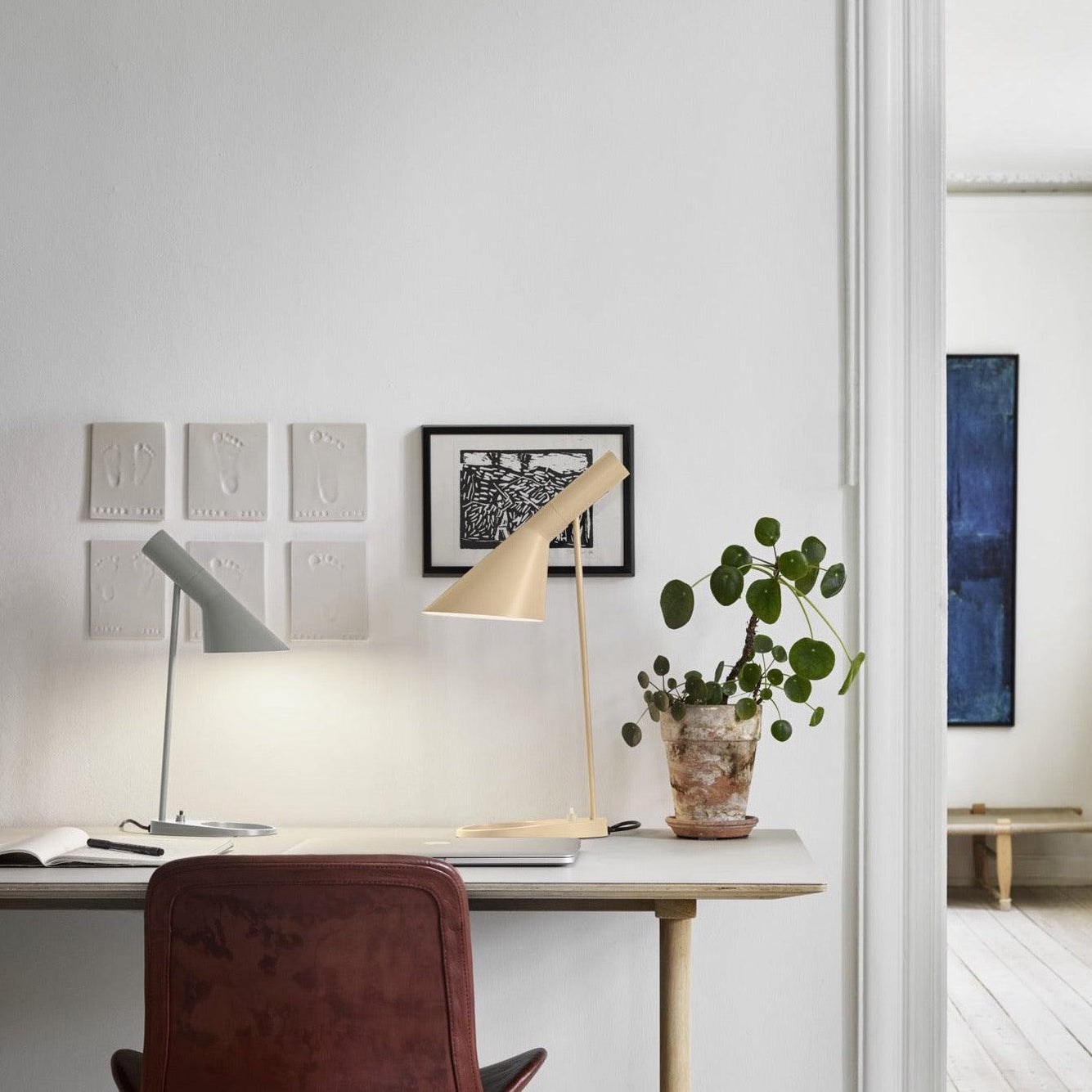 Louis Poulsen AJ Table Lamp | Inspyer Lighting