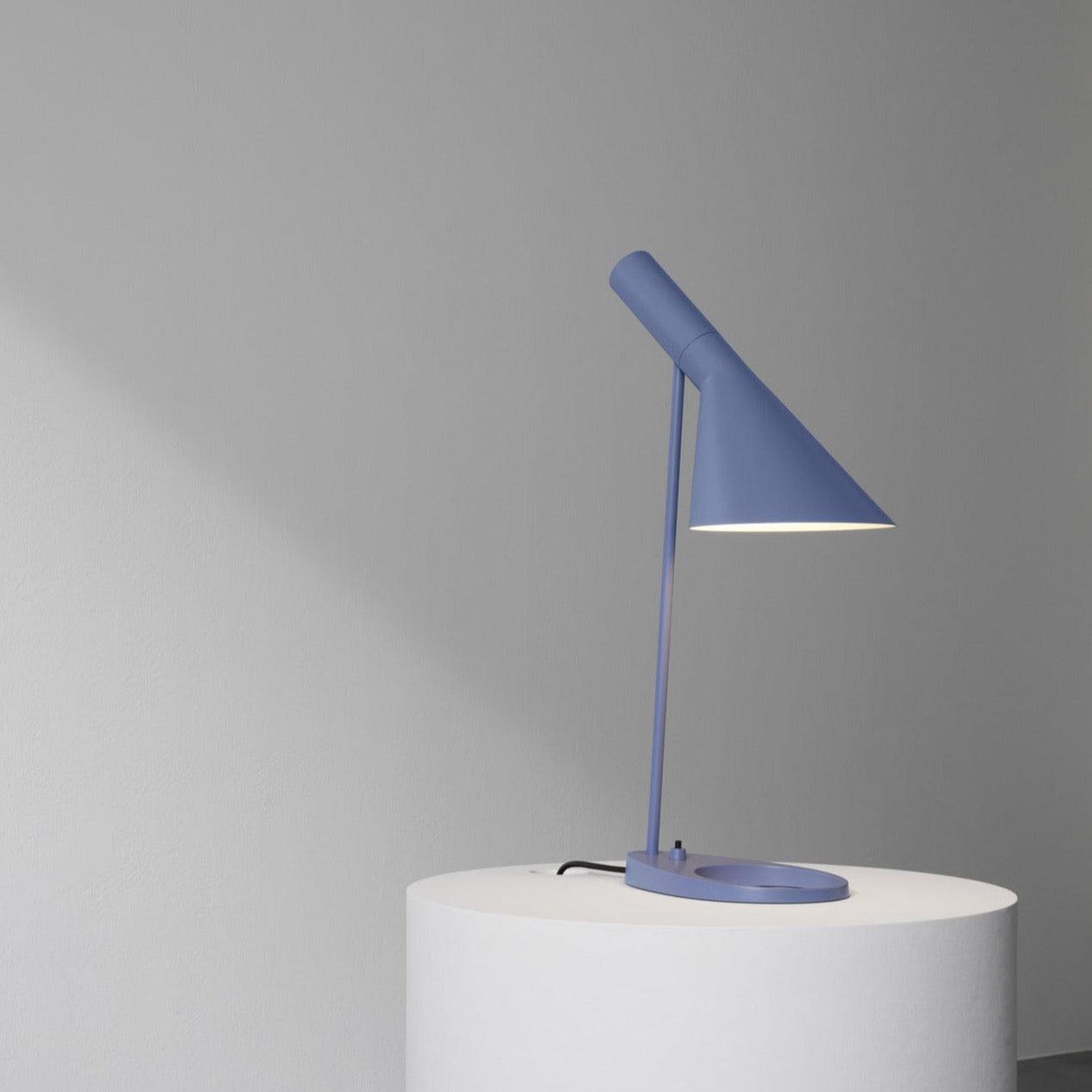 Louis Poulsen AJ Table Lamp | Inspyer Lighting