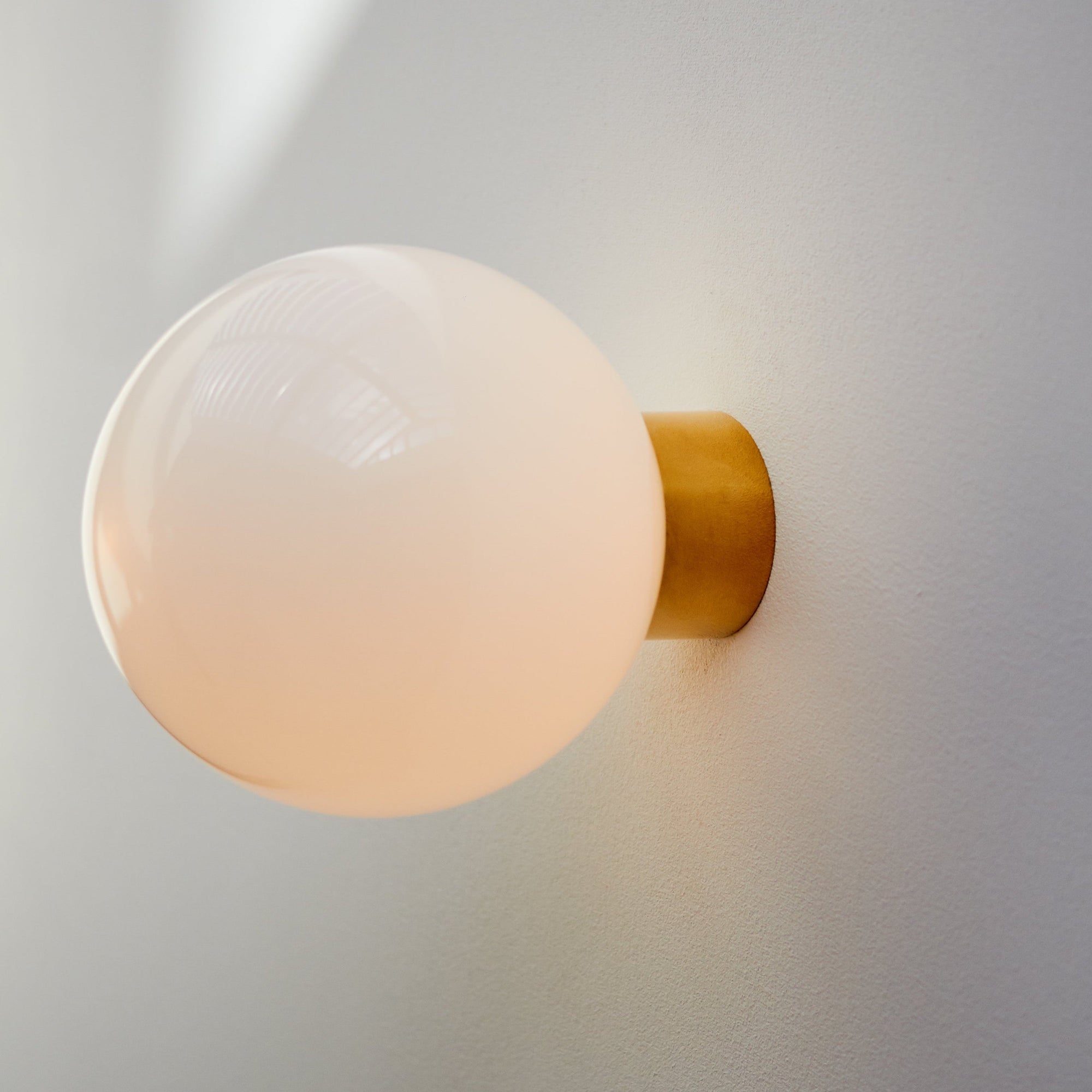 Michael Anastassiades BAC Ceiling / Wall Light | Inspyer Lighting