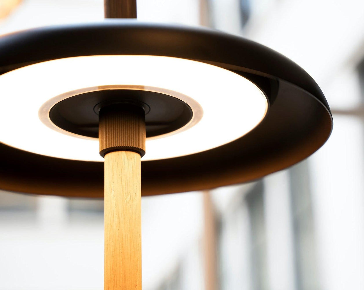 Pablo Designs Nivél Portable Table Lamp | Inspyer Lighting