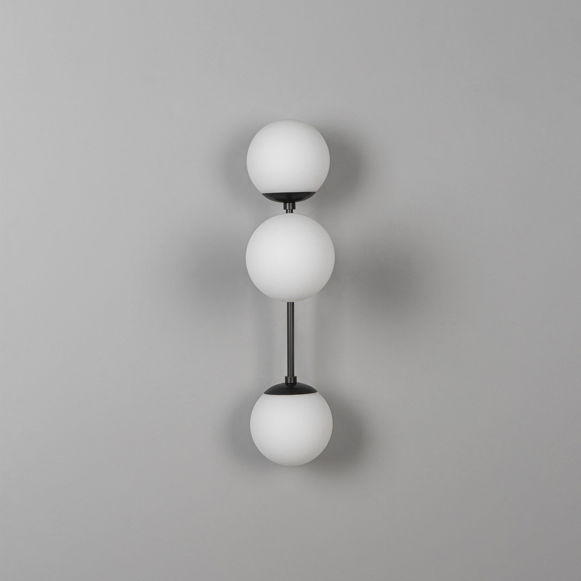 Schwung Armstrong Triple Wall Light | Inspyer Lighting