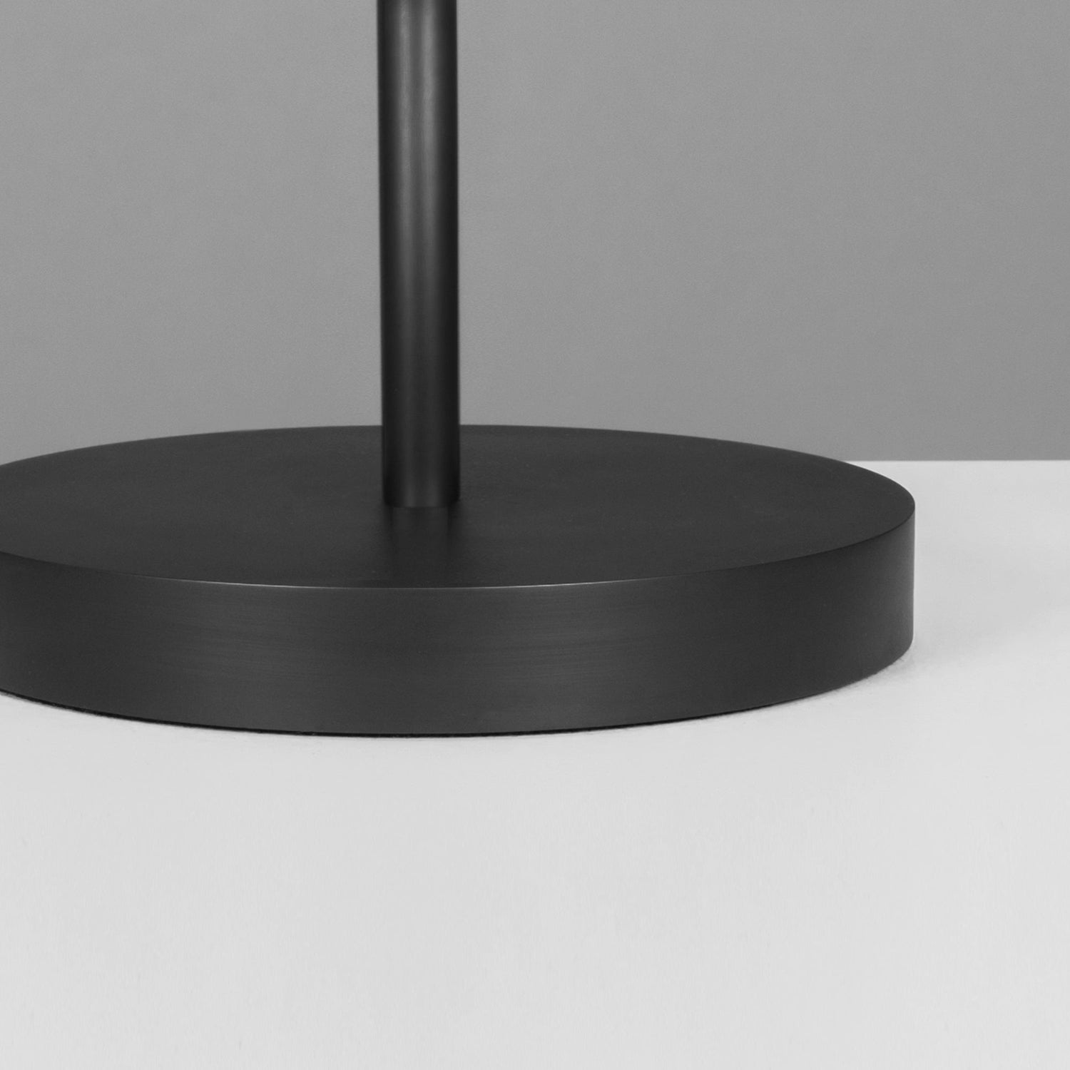 Schwung Odyssey 1 Floor Lamp | Inspyer Lighting