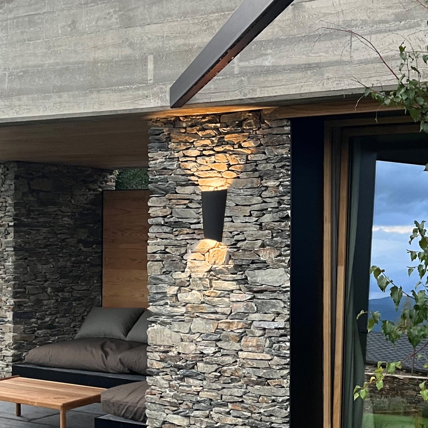 Vibia Break Plus Outdoor Wall Light | Inspyer Lighting