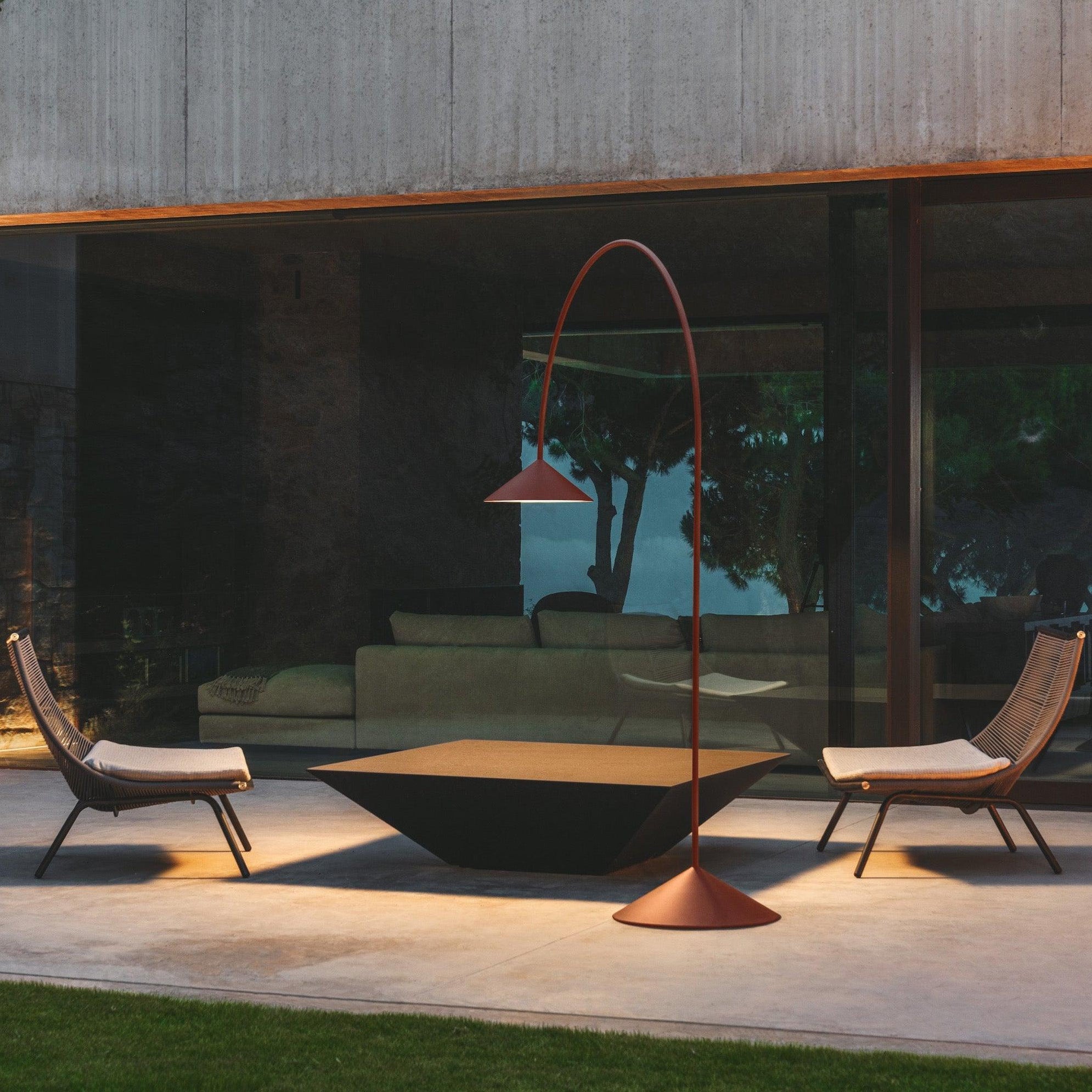 Vibia Out Outdoor Floor Lamp | Inspyer Lighting