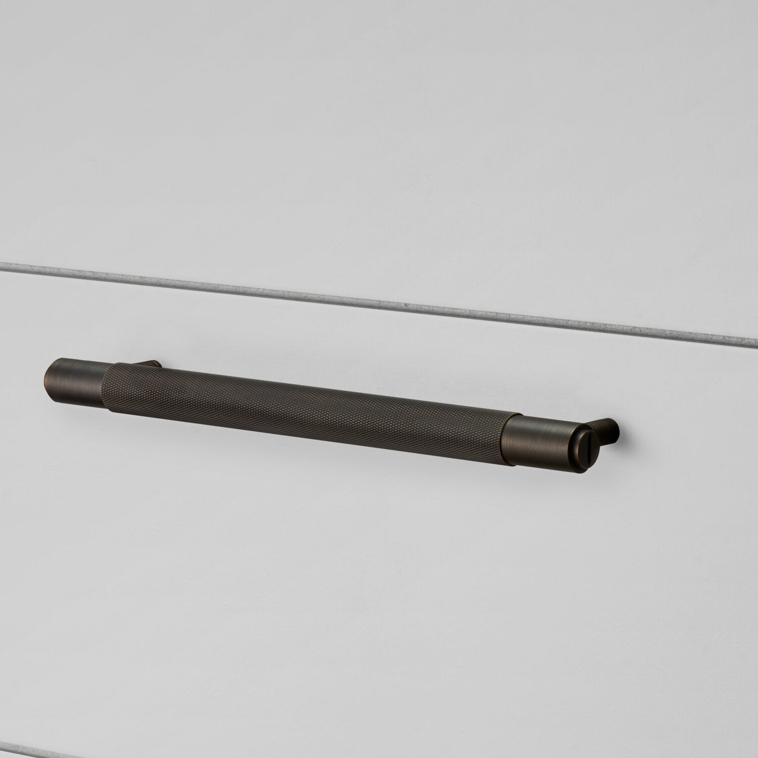 Buster + Punch Cross Pull Bar