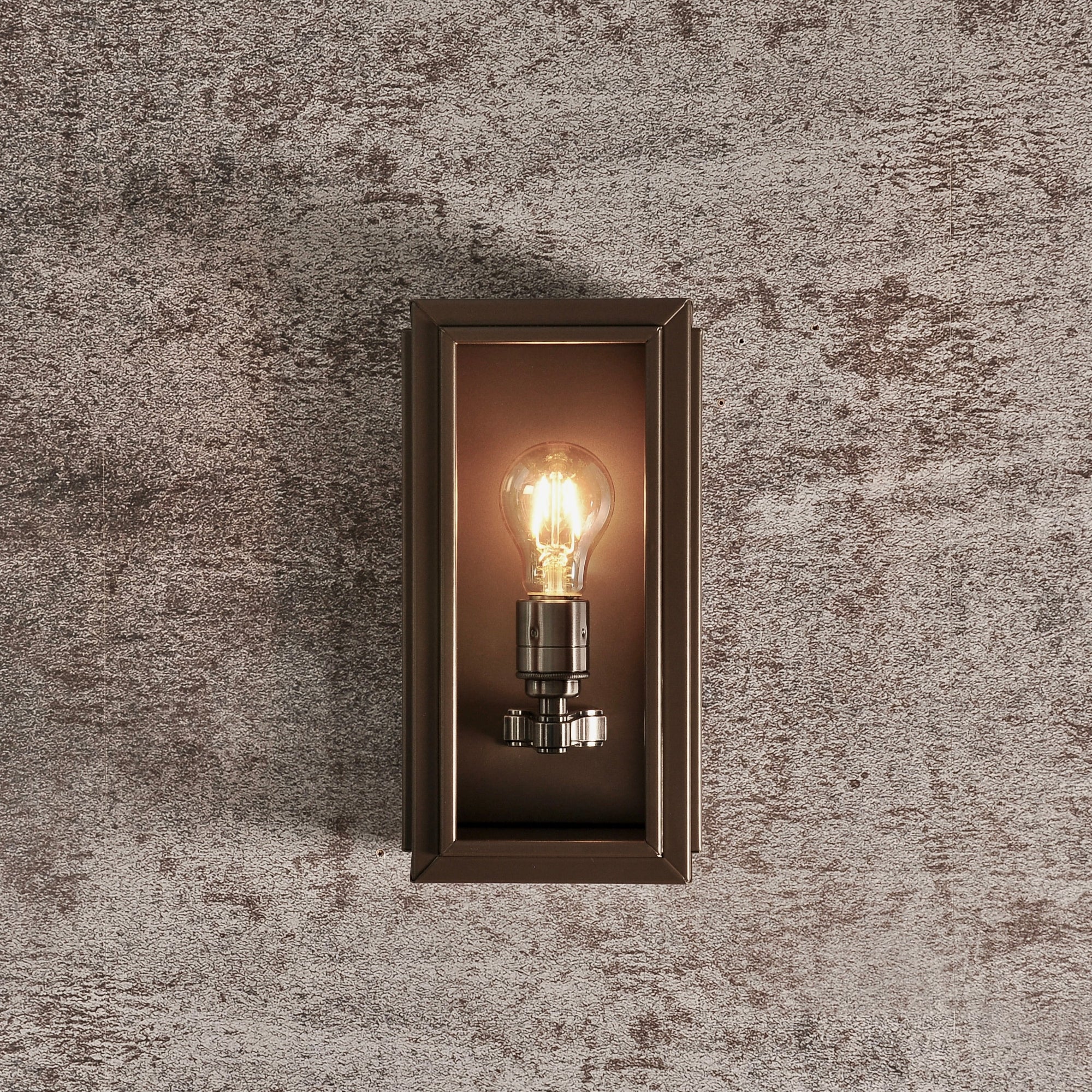 Cressida & Rose Windsor Outdoor Wall Light