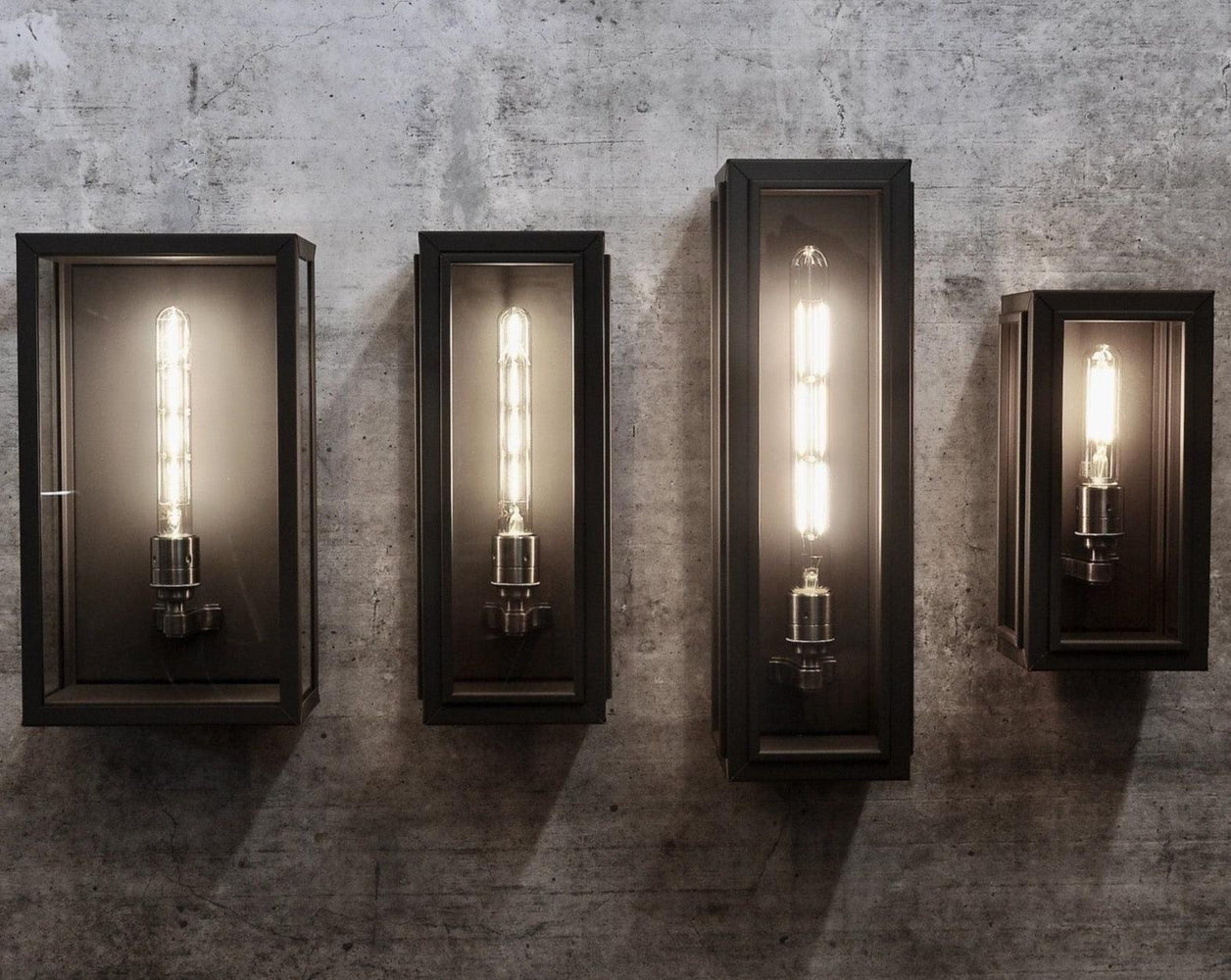 Cressida & Rose Windsor Outdoor Wall Light | Inspyer Lighting