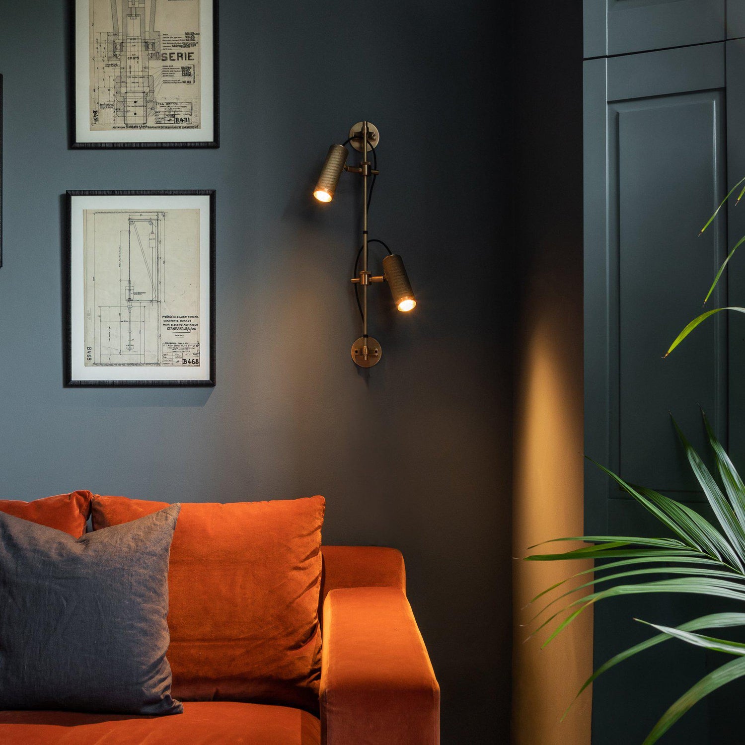 J. Adams & Co Spot Rail Wall Light | Inspyer Lighting