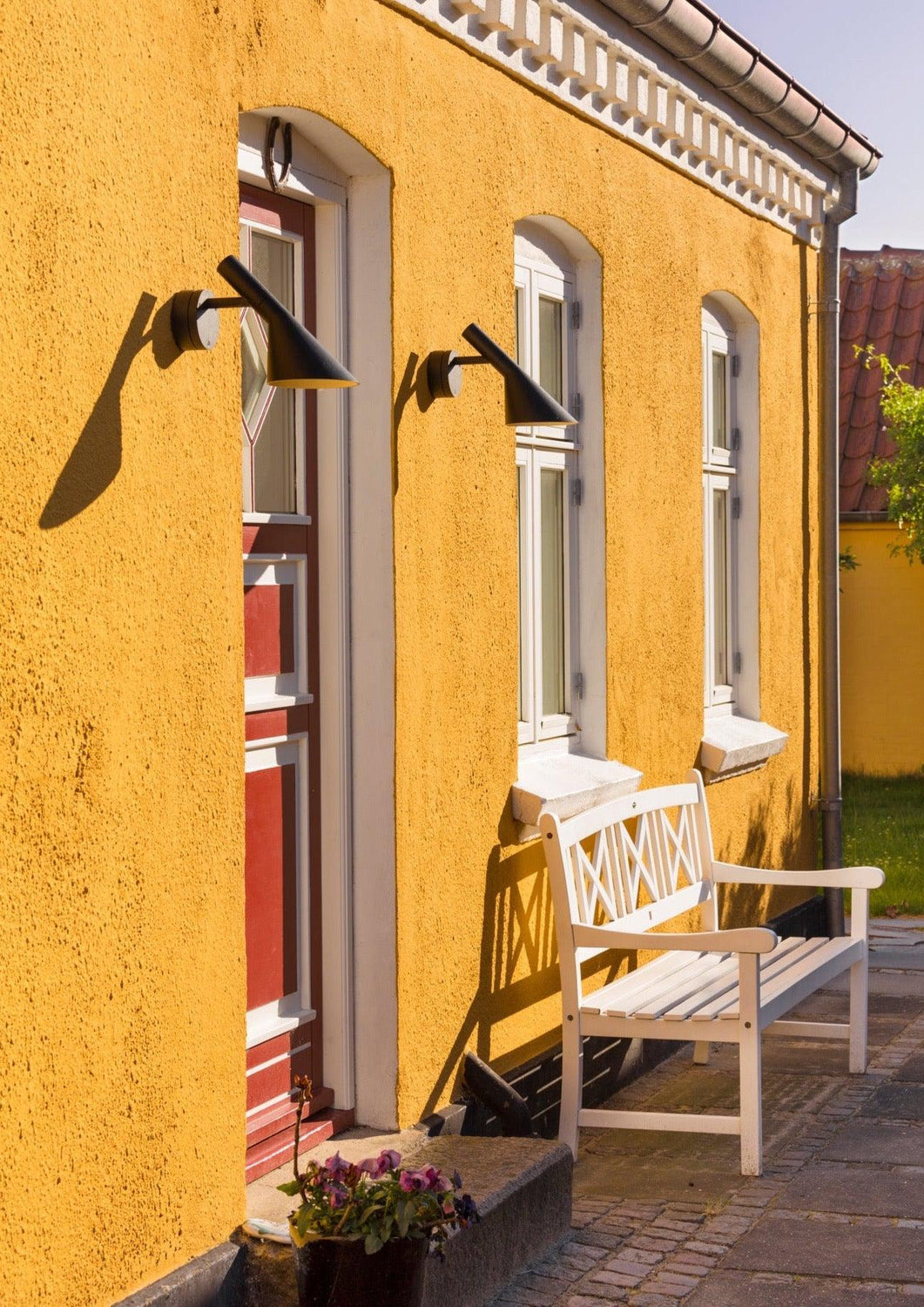 Louis Poulsen AJ 50 Outdoor Wall Light