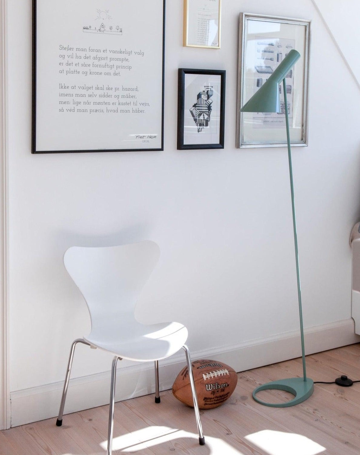 Louis Poulsen AJ Floor Lamp | Inspyer Lighting