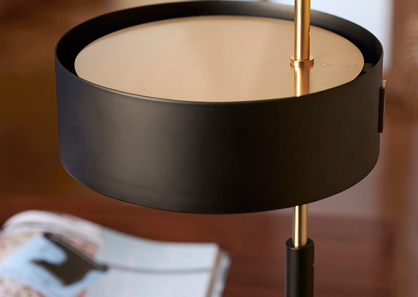 Oluce 1953 Table Lamp | Inspyer Lighting